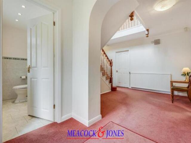 5 bedroom detached house for sale in Roundwood Grove, Hutton Mount, Brentwood, CM13