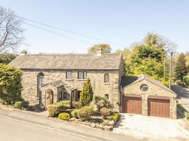 5 bedroom detached house for sale in Rowley Lane, Fenay Bridge, Huddersfield, HD8