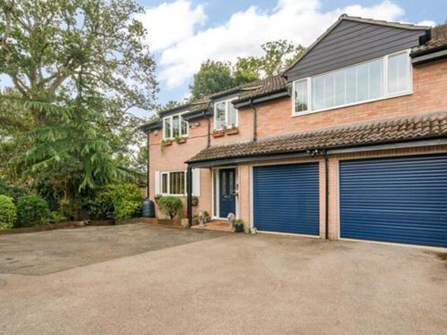 5 Bedroom Detached House For Sale In Rownhams, Southampton
