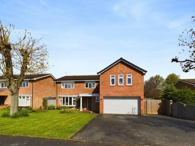 5 Bedroom Detached House For Sale In Rolleston on dove