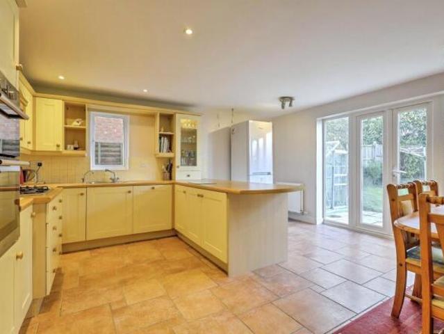 5 bedroom detached house for sale in Roman Close, Wootton, Northampton, NN4