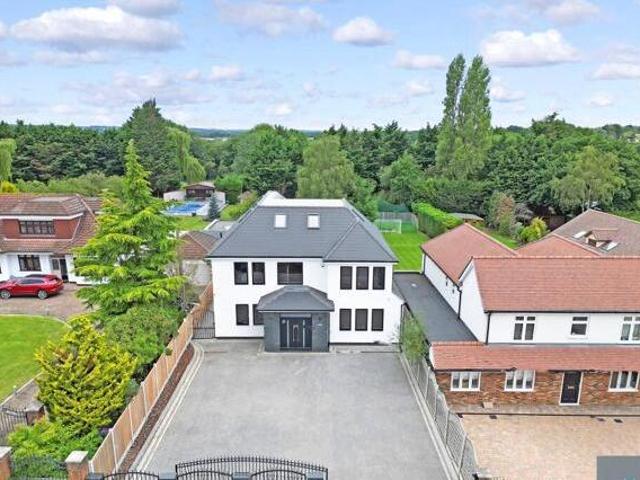 5 Bedroom Detached House For Sale In Romford, Essex