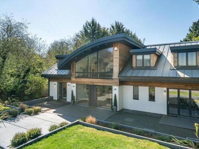 5 Bedroom Detached House For Sale In Ropley, Alresford