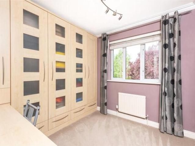 5 bedroom detached house for sale in Rossini Place, Old Farm Park, Milton Keynes, Buckinghamshire, MK7