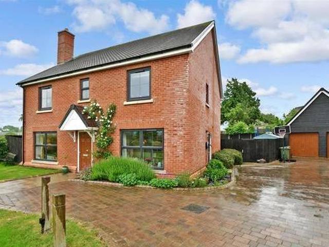 5 bedroom detached house for sale in Ramsfield Wye Ashford Kent TN25