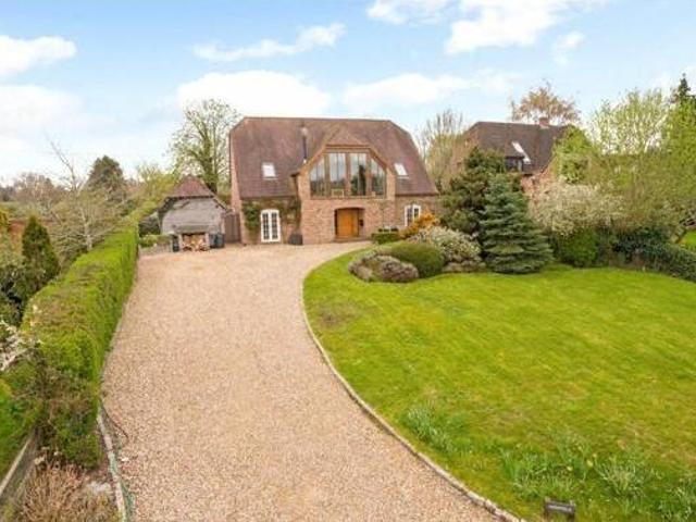 5 Bedroom Detached House For Sale In Reading