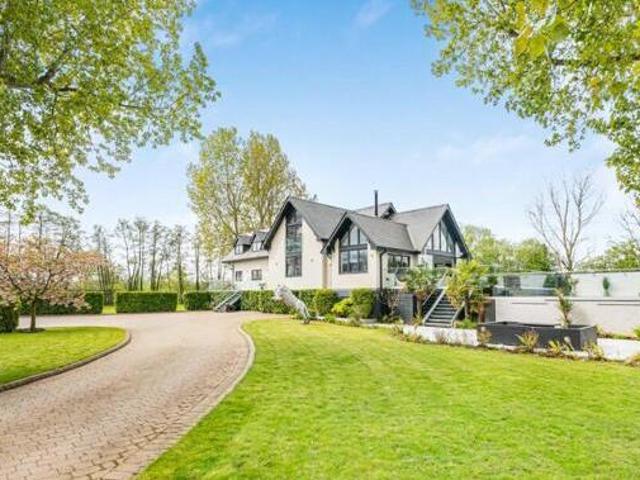 5 Bedroom Detached House For Sale In Reading, Berkshire