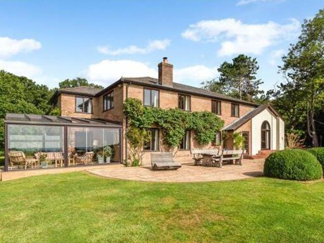 5 Bedroom Detached House For Sale In Reading, Berkshire