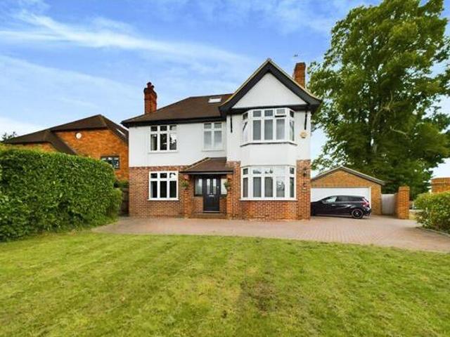 5 Bedroom Detached House For Sale In Reading, Berkshire