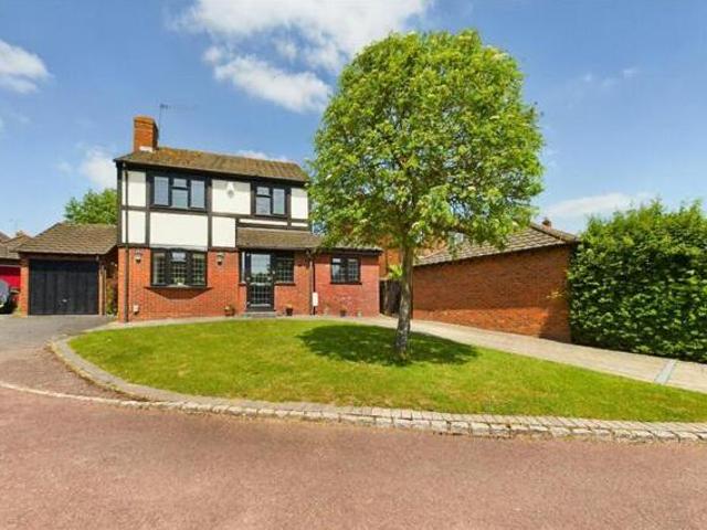 5 Bedroom Detached House For Sale In Reading, Berkshire