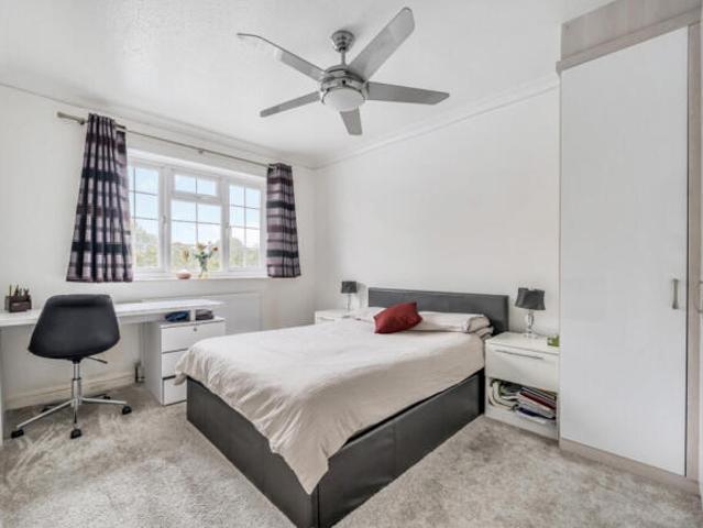 5 bedroom detached house for sale in Reading Road, Woodley, Reading, Berkshire, RG5