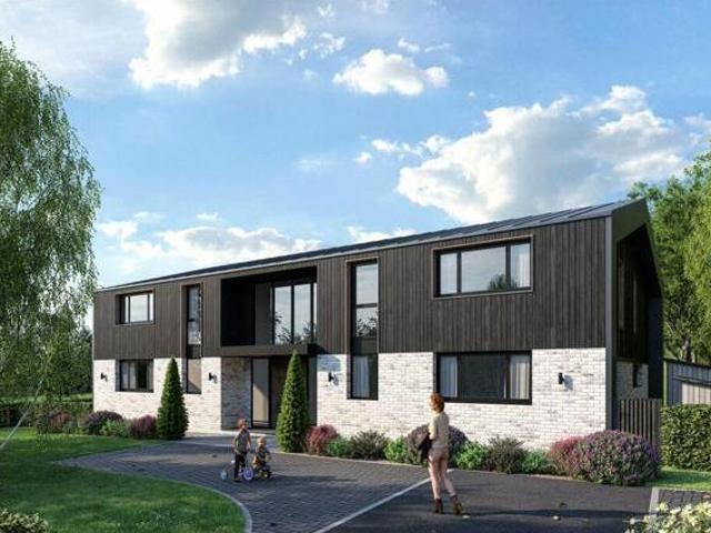 5 Bedroom Detached House For Sale In Redhill, Surrey
