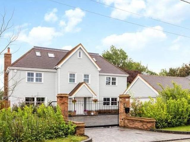 5 bedroom detached house for sale in Redwood Epping Green Epping CM16 CM16