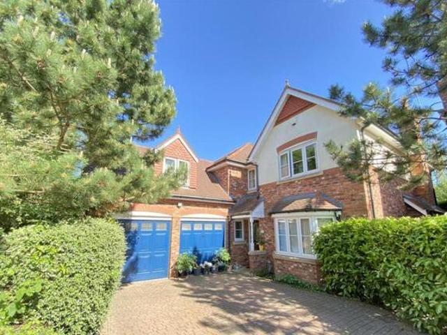 5 Bedroom Detached House For Sale In Regents Park