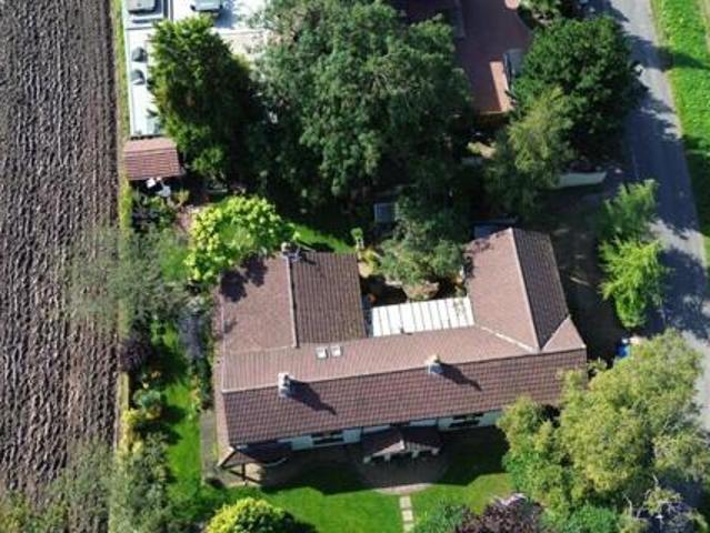 5 Bedroom Detached House For Sale In Rixton, Warrington