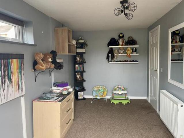 5 bedroom detached house for sale in Richmond Drive, North Hykeham, Lincoln, Lincolnshire, LN6