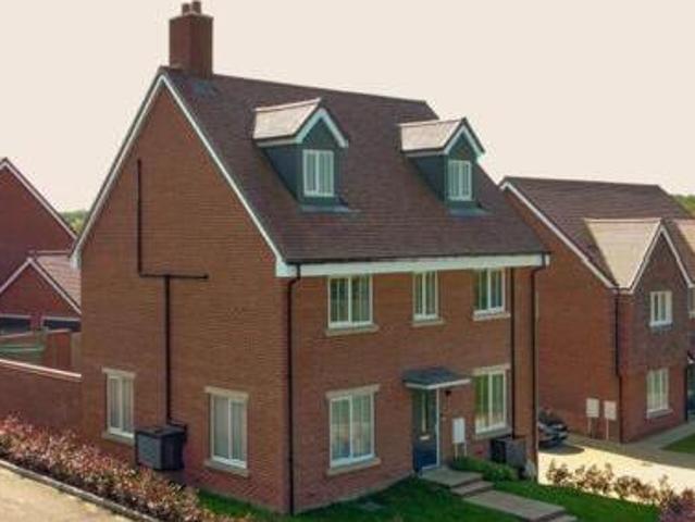 5 Bedroom Detached House For Sale In Ridgewood