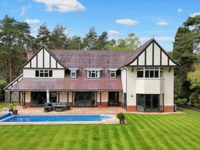 5 Bedroom Detached House For Sale In Ringwood