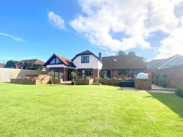 5 Bedroom Detached House For Sale In Ringwood, Dorset