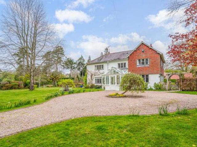 5 Bedroom Detached House For Sale In Ringwood, Hampshire