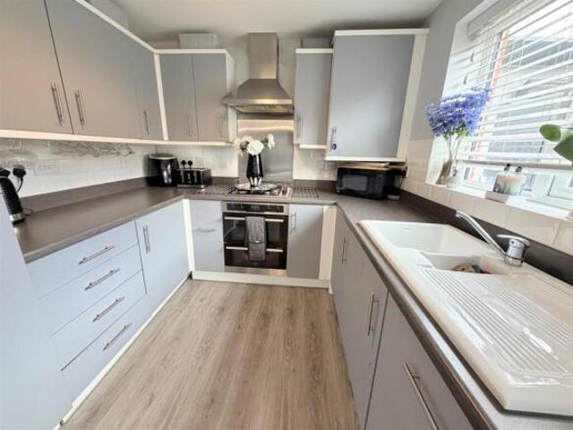 5 bedroom detached house for sale in Ripley Avenue, Chellaston, Derby, DE73