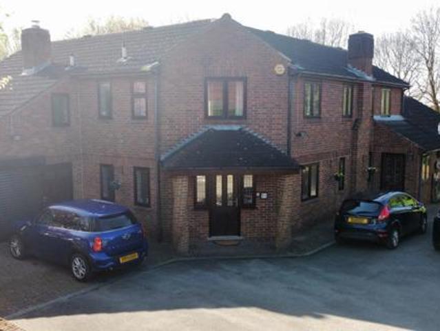 5 Bedroom Detached House For Sale In Ripley, Derbyshire