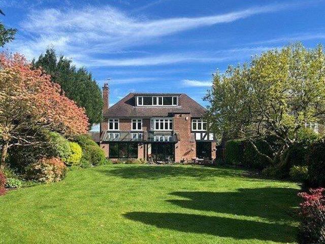 5 Bedroom Detached House For Sale In Wollaton Park, Nottinghamshire