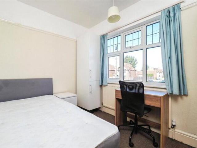 5 bedroom detached house for sale in Wollaton Road, Wollaton, Nottingham, NG8