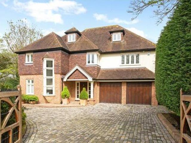 5 Bedroom Detached House For Sale In Woodford Green, Essex