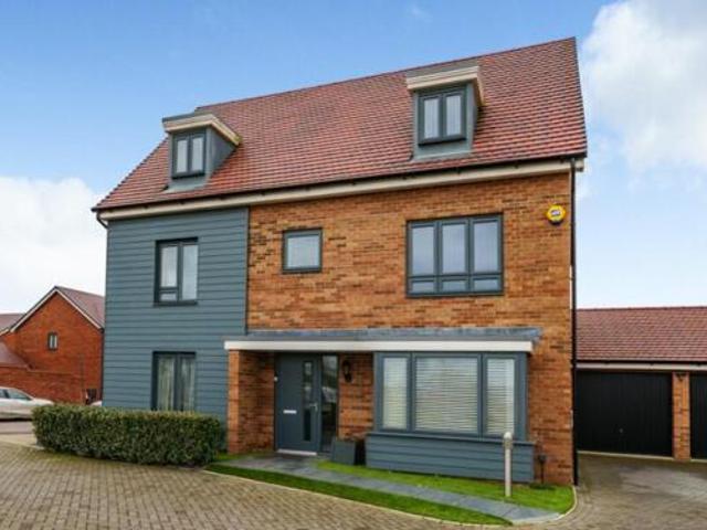 5 Bedroom Detached House For Sale In Wootton