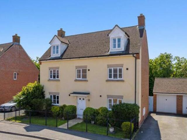 5 Bedroom Detached House For Sale In Wootton