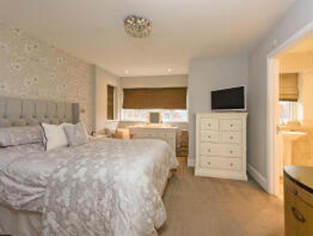 5 bedroom detached house for sale in Worcester, Worcestershire, WR3