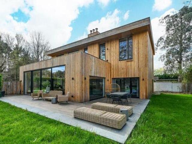 5 Bedroom Detached House For Sale In Worplesdon
