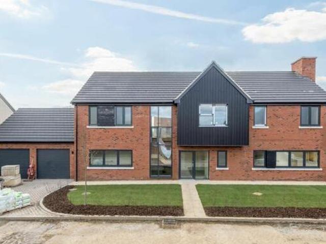5 Bedroom Detached House For Sale In Waterperry Road