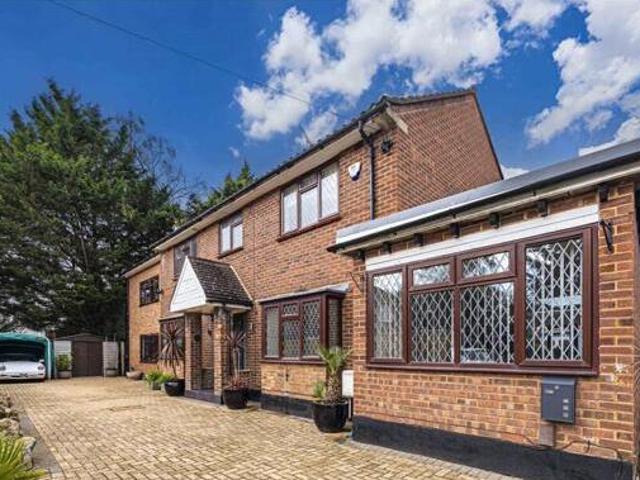 5 Bedroom Detached House For Sale In Watford, Hertfordshire