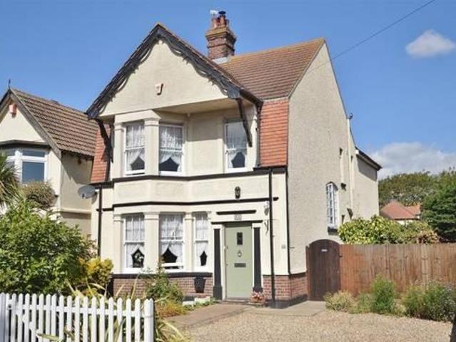 5 bedroom detached house for sale in Walton Road ClactonOnSea CO15