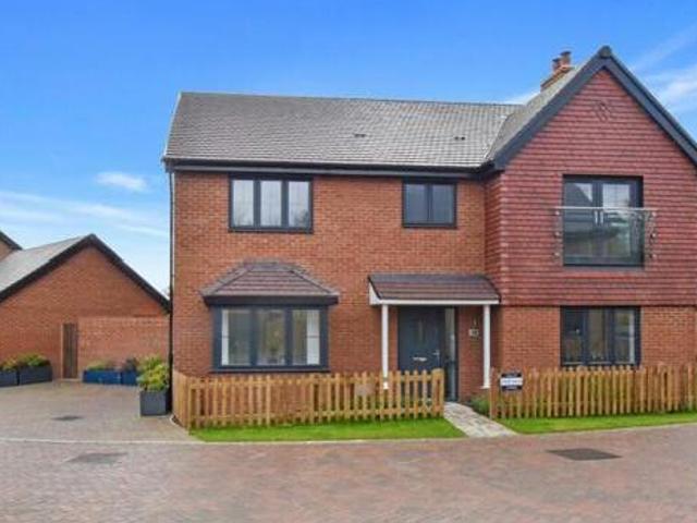 5 Bedroom Detached House For Sale In Warehorne