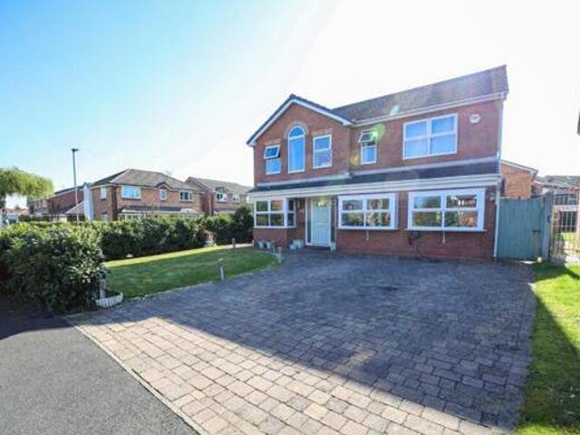5 Bedroom Detached House For Sale In Warrington, Cheshire
