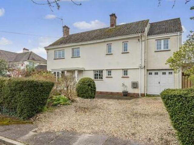 5 Bedroom Detached House For Sale In Wellington