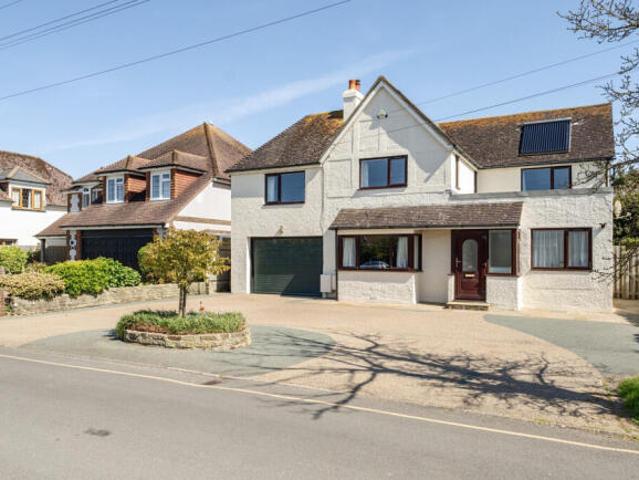 5 bedroom detached house for sale in West Drive, Ferring, West Sussex, BN12