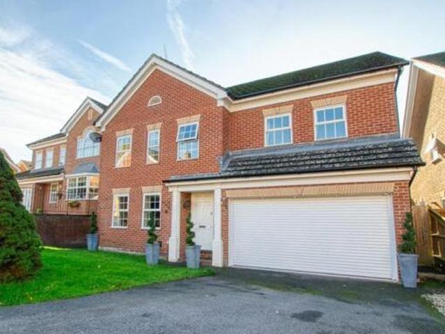 5 Bedroom Detached House For Sale In West End, Hampshire