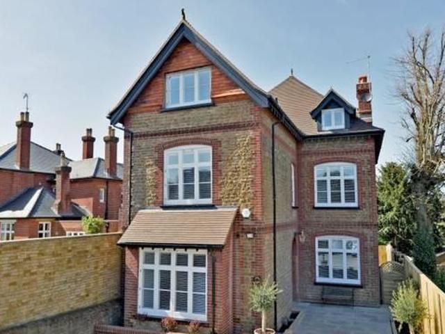 5 bedroom detached house for sale in West Road Guildford GU1