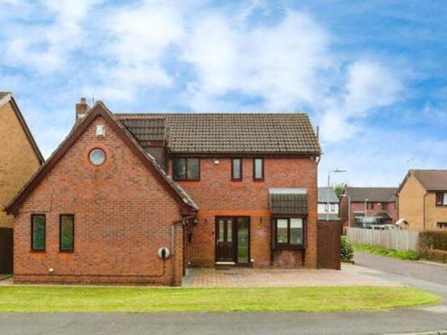 5 Bedroom Detached House For Sale In Westhoughton, Bolton