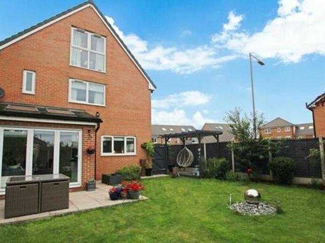 5 Bedroom Detached House For Sale In Westhoughton