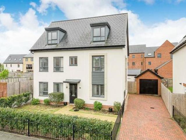 5 Bedroom Detached House For Sale In Whitehouse, Milton Keynes