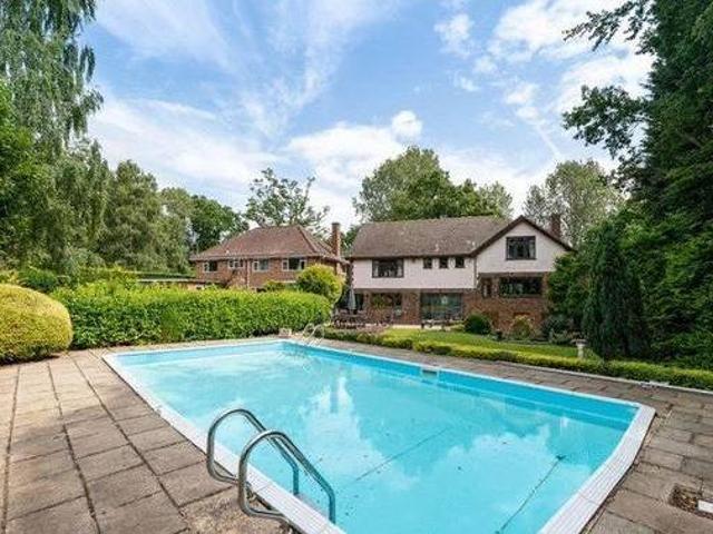 5 bedroom detached house for sale in Whites Hill Stock Village CM4