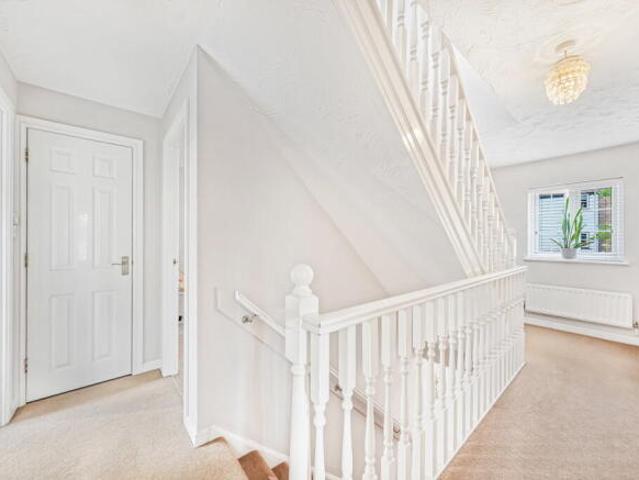 5 bedroom detached house for sale in Wickham Crescent, Chelmsford, CM1 4WD, CM1