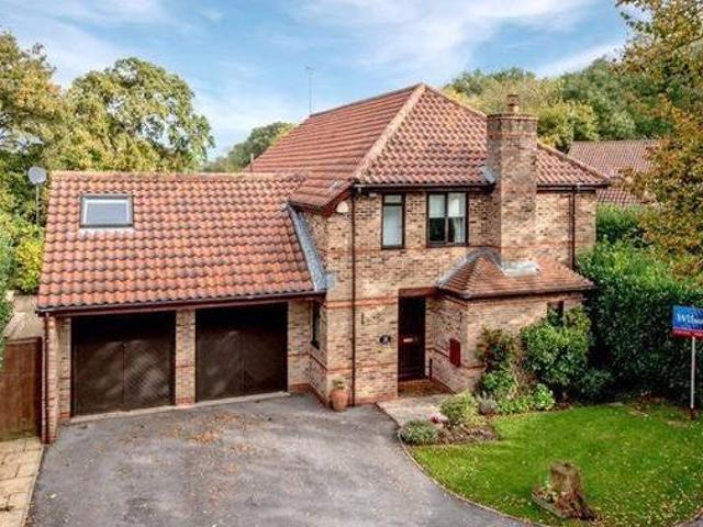 5 bedroom detached house for sale in Wild Oak Lane Trull TA3