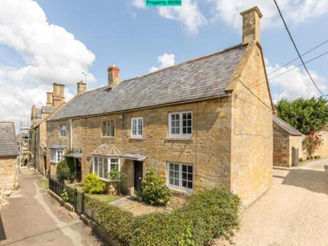 5 Bedroom Detached House For Sale In Willersey, Broadway