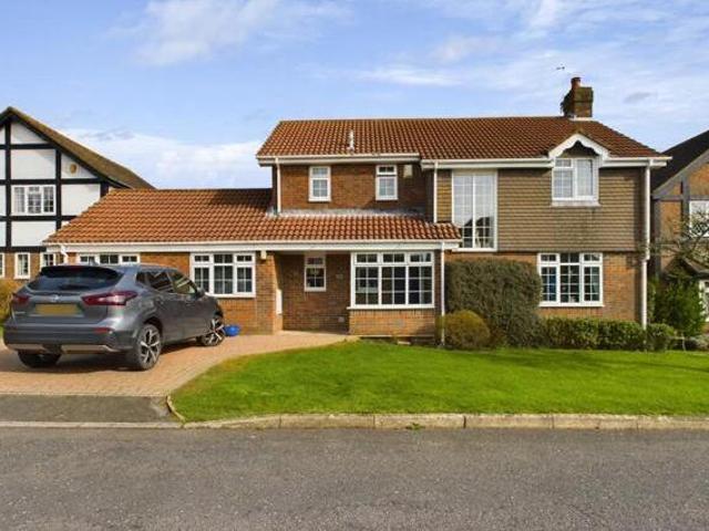 5 Bedroom Detached House For Sale In Willingdon, Eastbourne